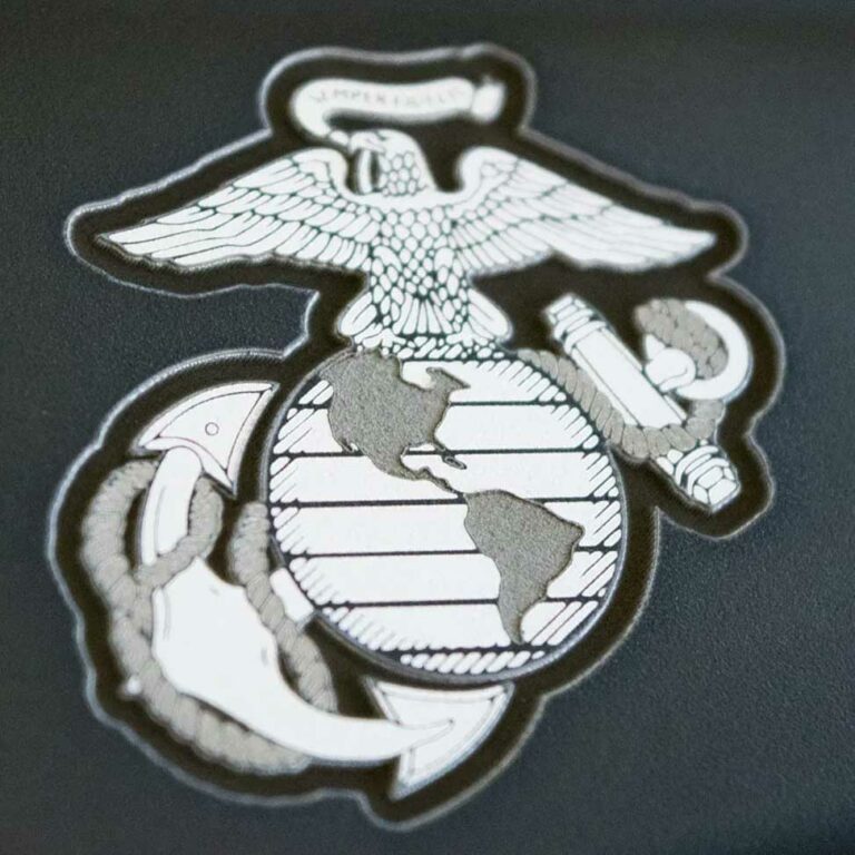 Incisione Logo su Metallo con smaltatura a Forno a due Colori – Critelli.it